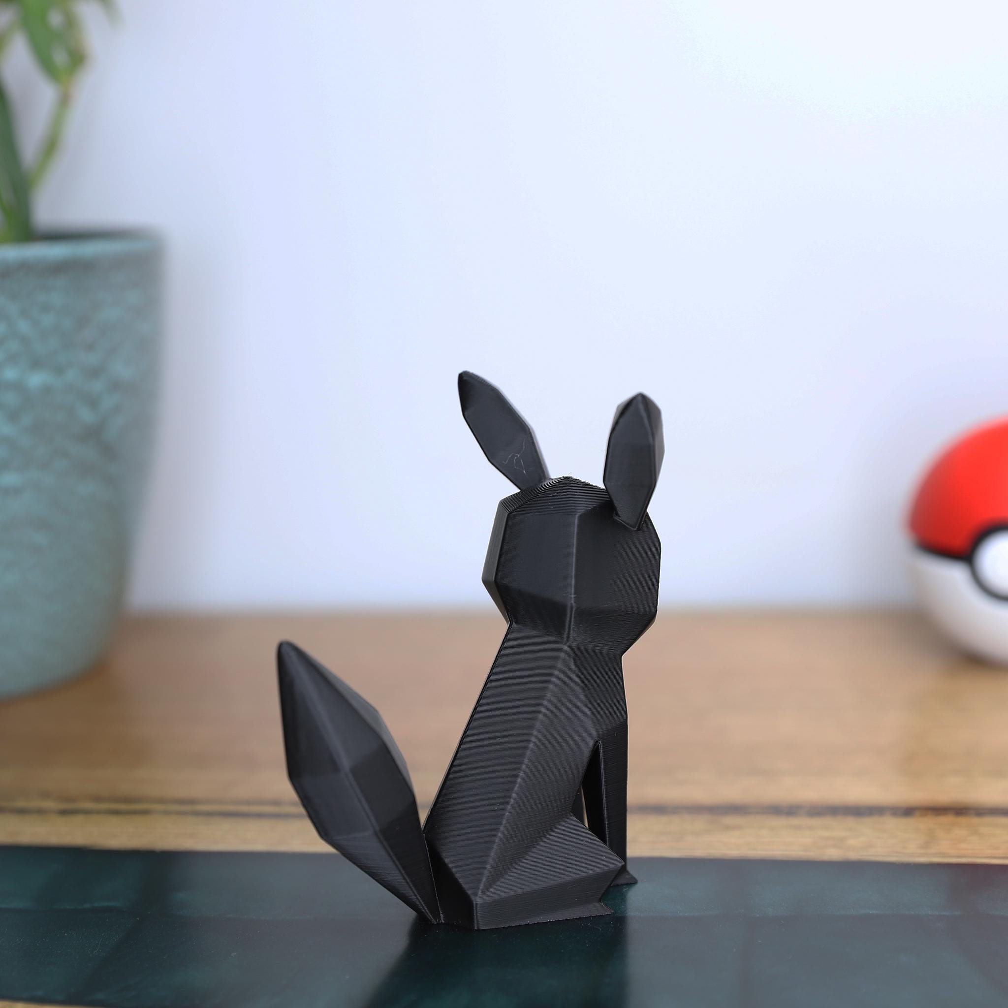 Low Poly 3D Printed Umbreon Figurine - Retro Model | 3D Print Smiths ...
